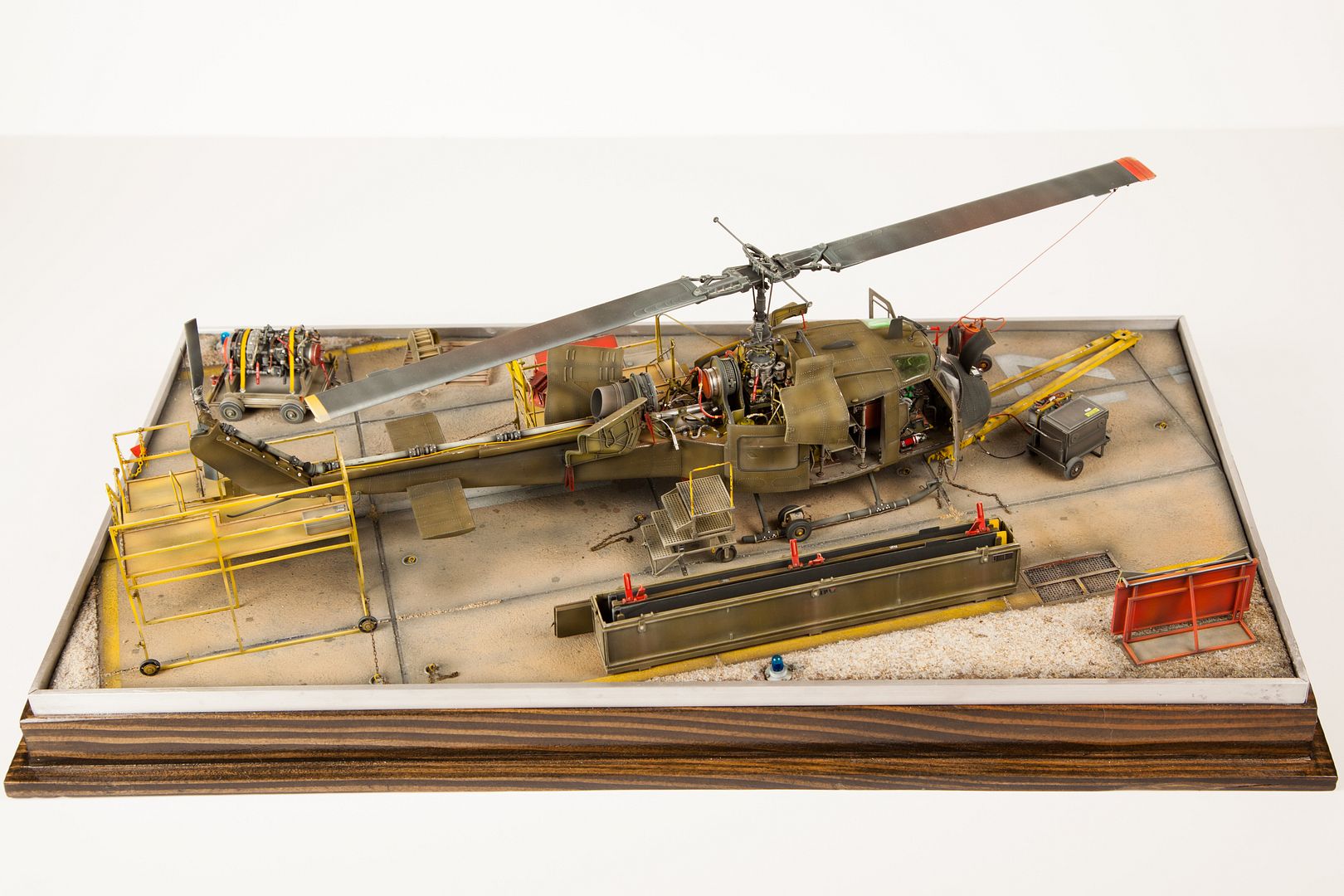 Huey medevac version - Page 3 - Helicopter Modeling - ARC Discussion Forums