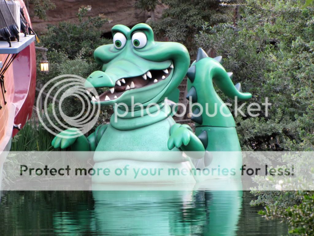 Fantasmic New Crocodile Broken - MiceChat