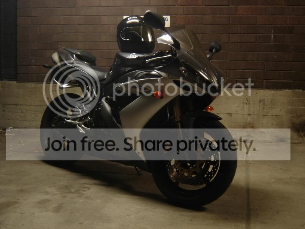 2004 Yamaha Yzf-r1 , Black/grey, 11000kms Only - For Sale (Private ...